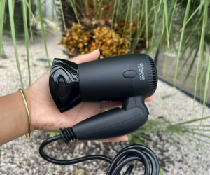 Testez gratuitement un mini sèche-cheveux de voyage Beautélive
